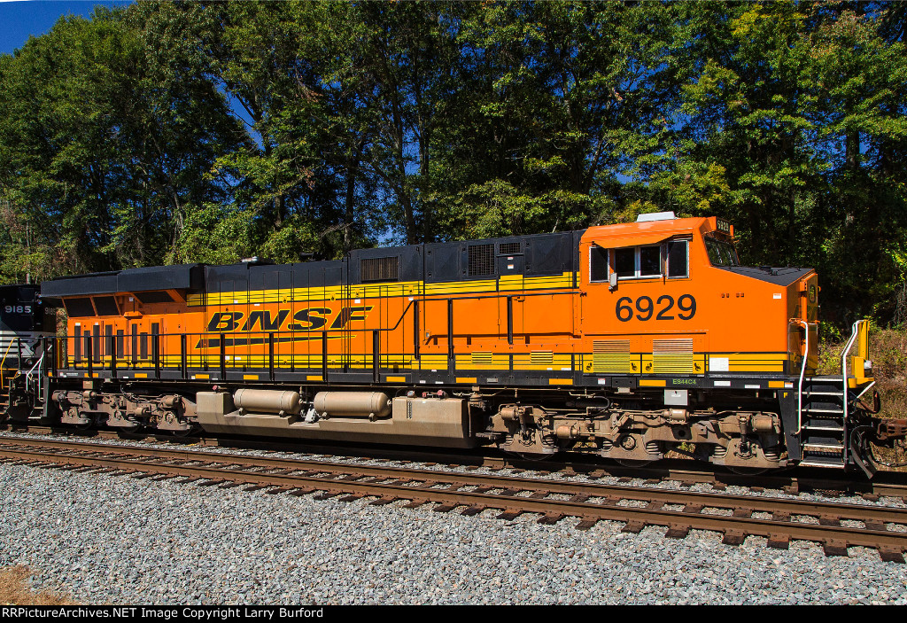 BNSF 6929